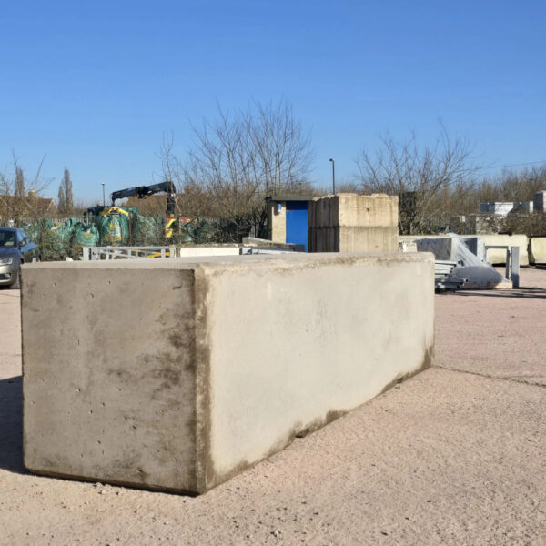 3m 5 Tonne Concrete Blocks | Maltaward
